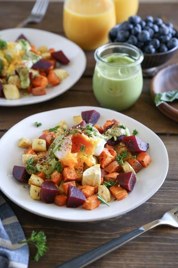 Eggs Benedict with Avocado Hollandaise (Paleo) - The Roasted Root Eggs Benedict with Avocado Hollandaise (Paleo) - The Roasted Root
