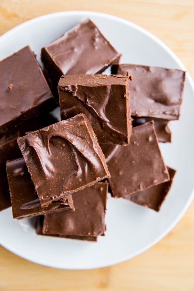 Easy Low-Carb Chocolate Fudge - The Roasted Root