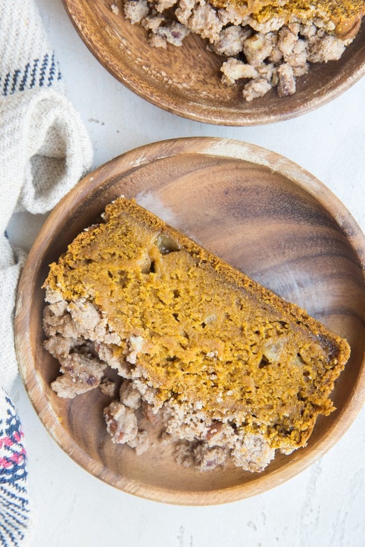 Spiced Apple Pumpkin Bread with Streusel Topping - The Roasted Root