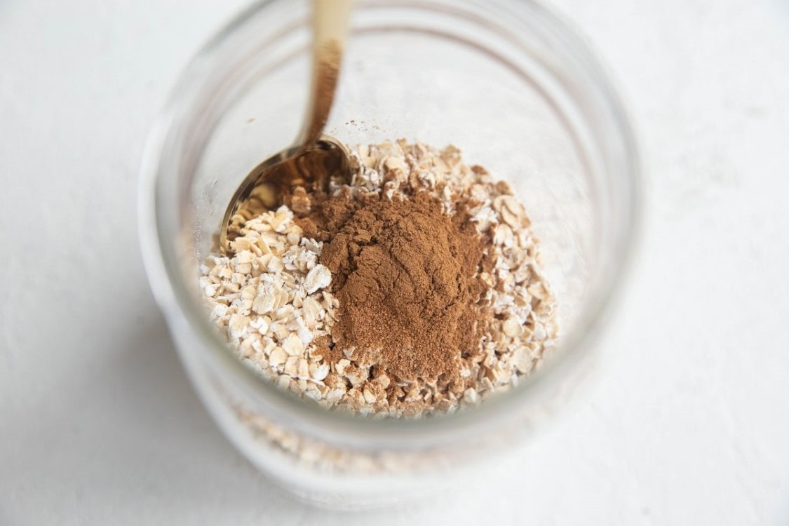 Vanilla Chai Overnight Oats - The Roasted Root